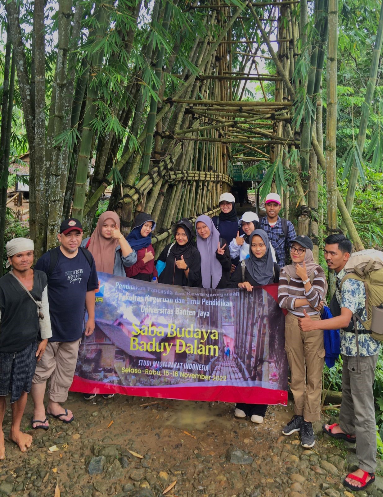 Mengenal Saba Budaya Baduy, Mahasiswa PPKN Lakukan Kunjungan Ke Baduy Dalam - U N B A J A